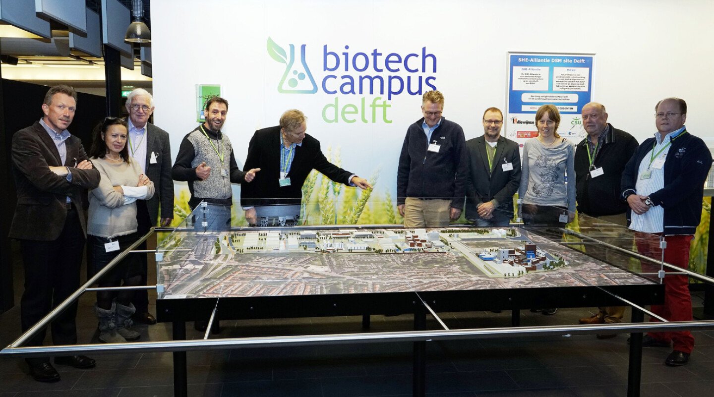 City council members of Rijswijk visit DSM and DSP | Biotech Campus Delft